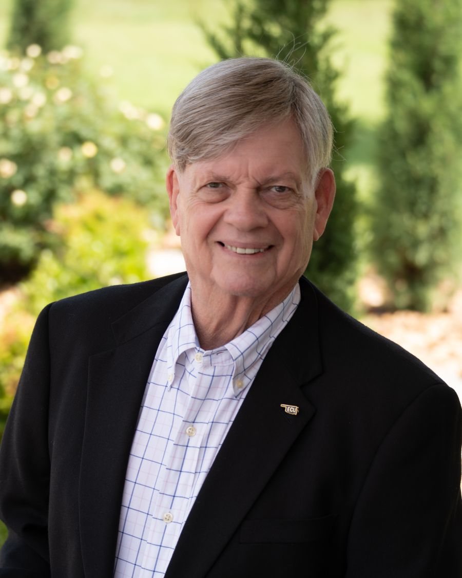 Thomas Blake Crabtree named ECU Forward campaign co-chair